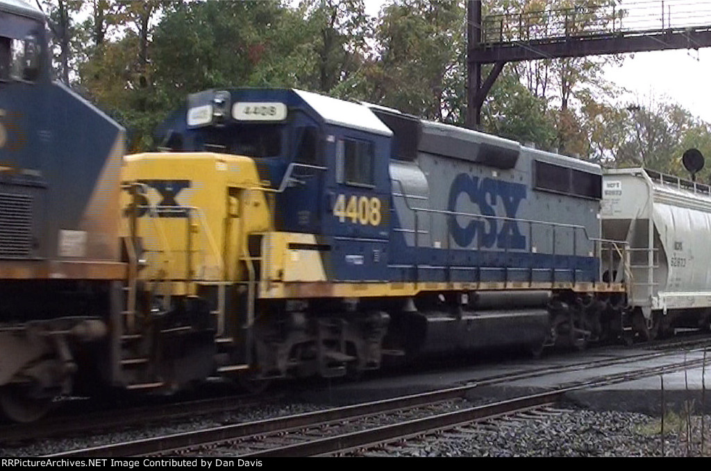 CSX GP40-2 4408 on Q418-02
